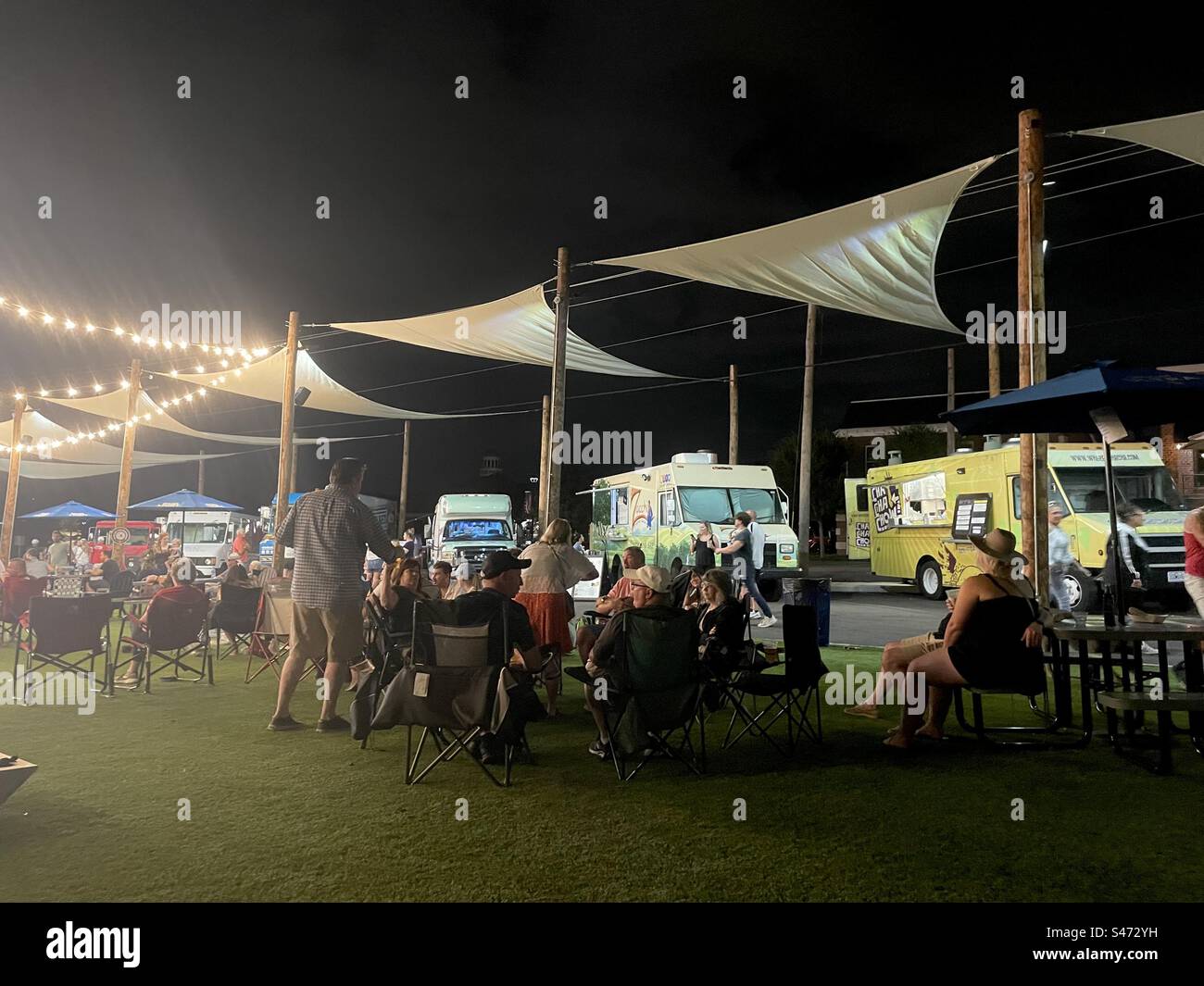Friday night party hi-res stock photography and images - Alamy