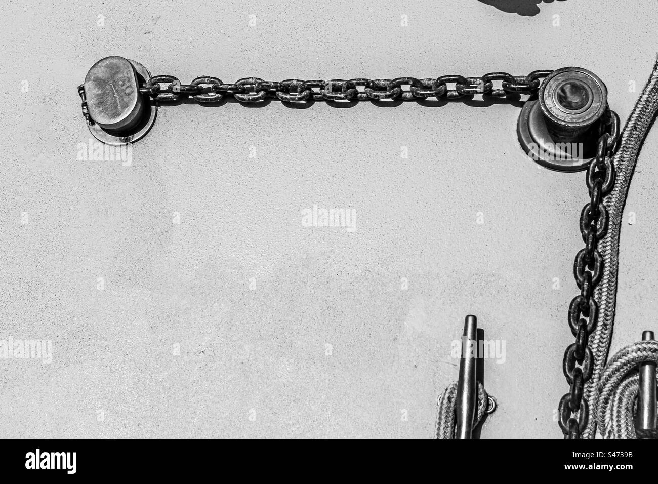 Anchor ropes hi-res stock photography and images - Alamy