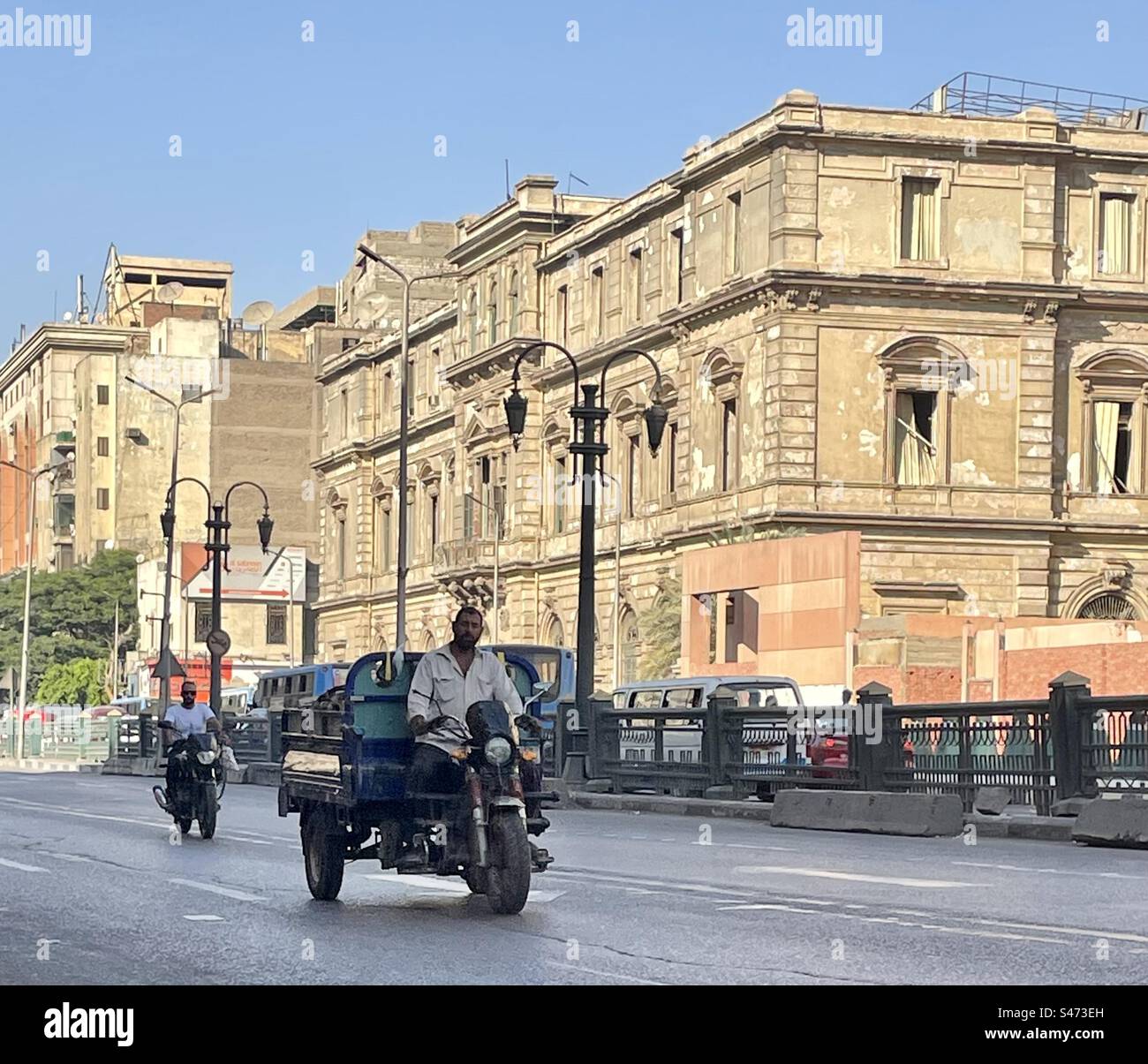 Cairo street hi-res stock photography and images - Alamy