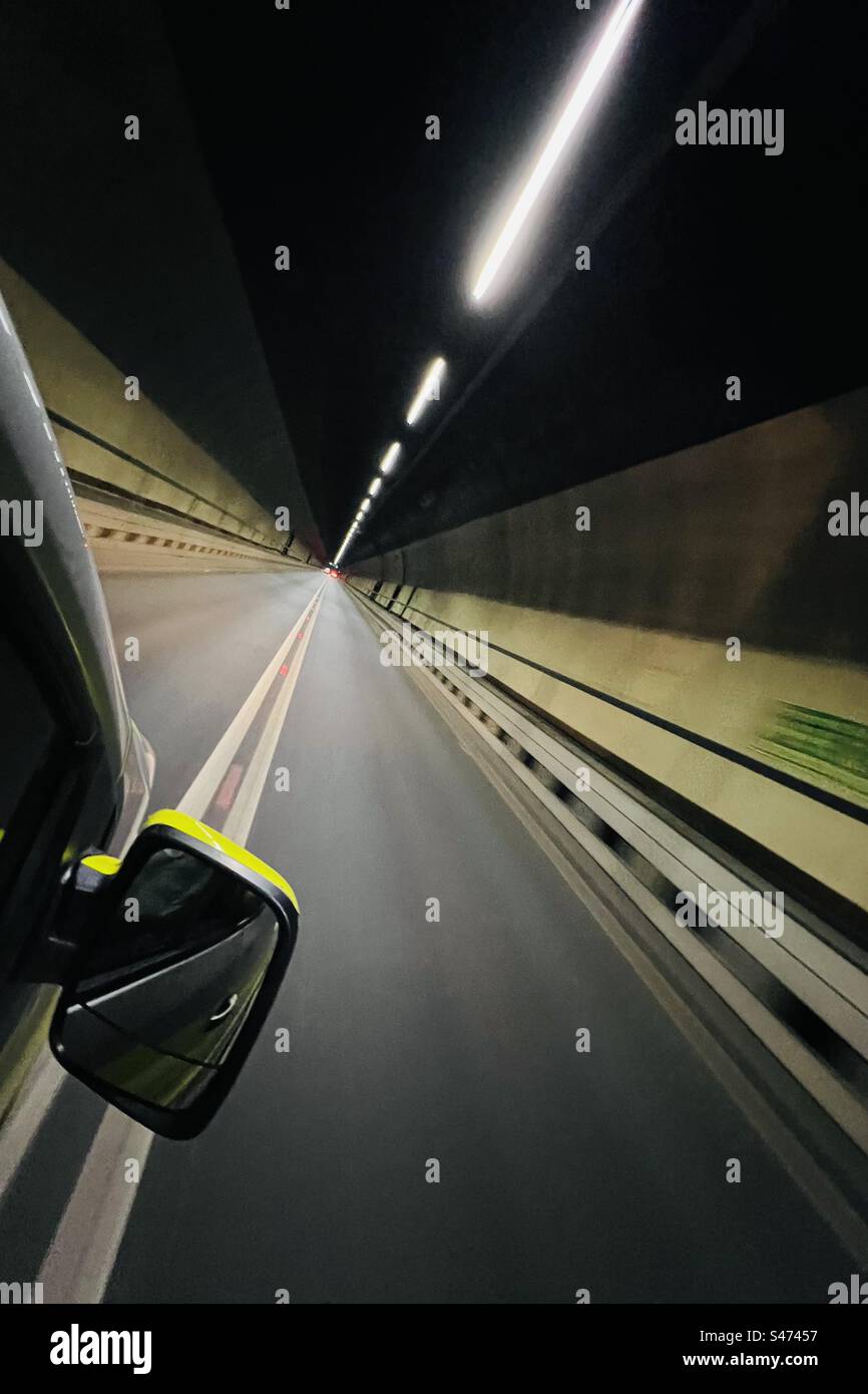 Zooming along through Liverpool’s Mersey Tunnel Stock Photo - Alamy