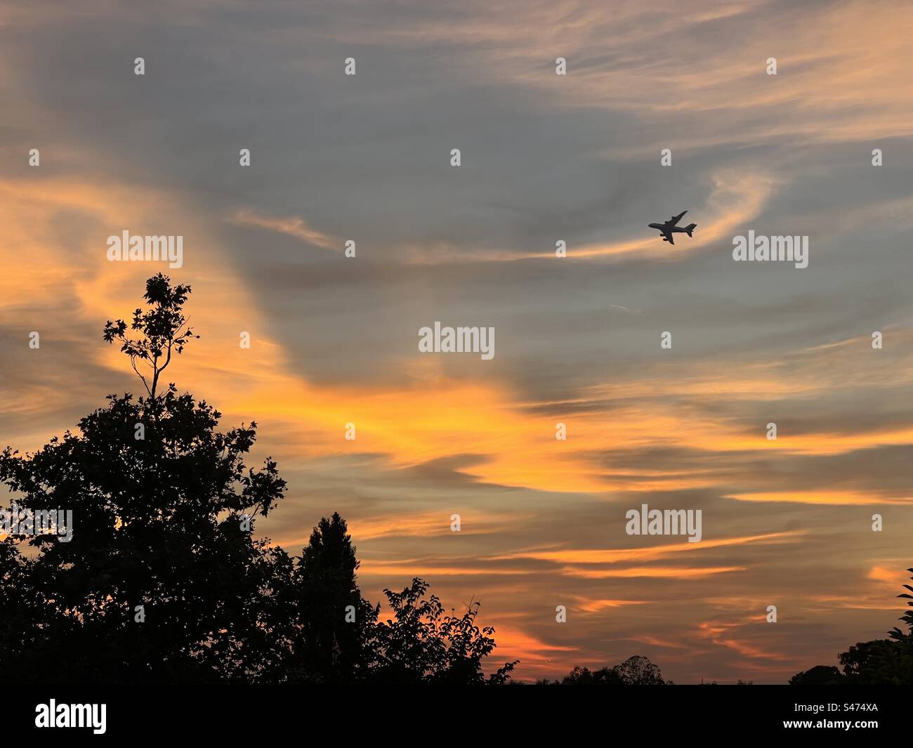 Jetting off hi-res stock photography and images - Alamy