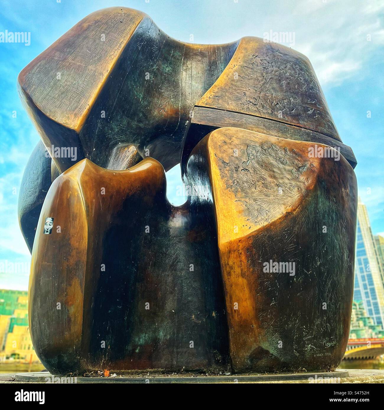 Locking Piece 1963-4 by Henry Moore - Sculpture on the banks of the ...