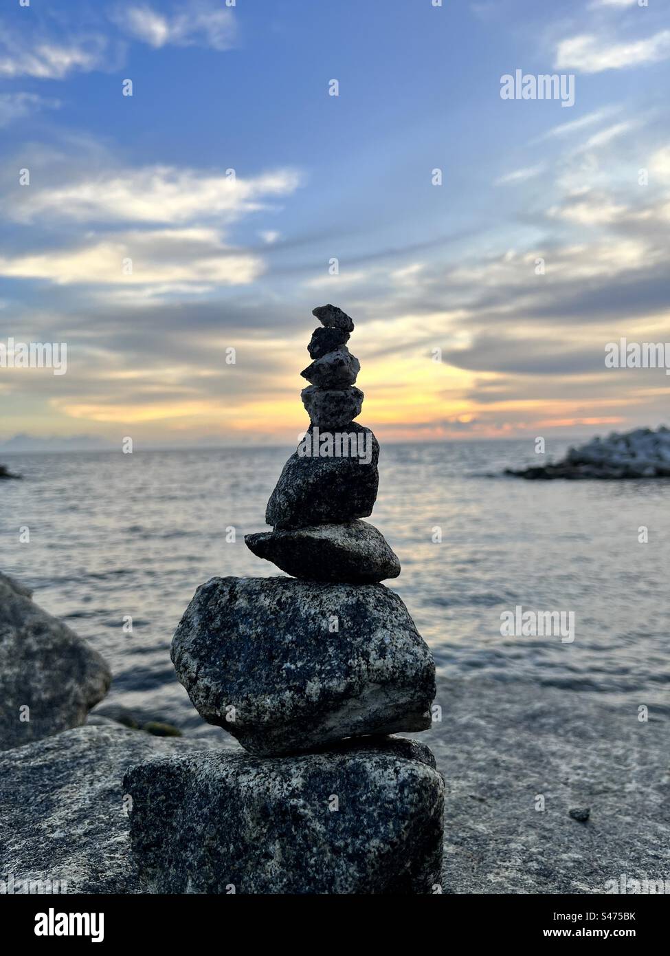 Rock arrangement hi-res stock photography and images - Alamy
