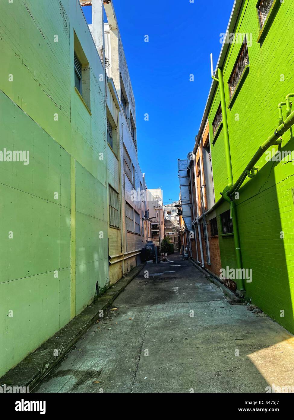 Alley and shops hi-res stock photography and images - Alamy