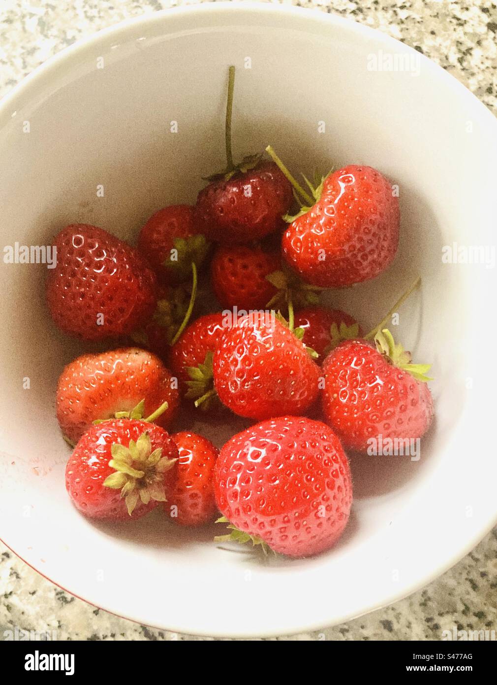 Fresh tasty strawberries hi-res stock photography and images - Alamy