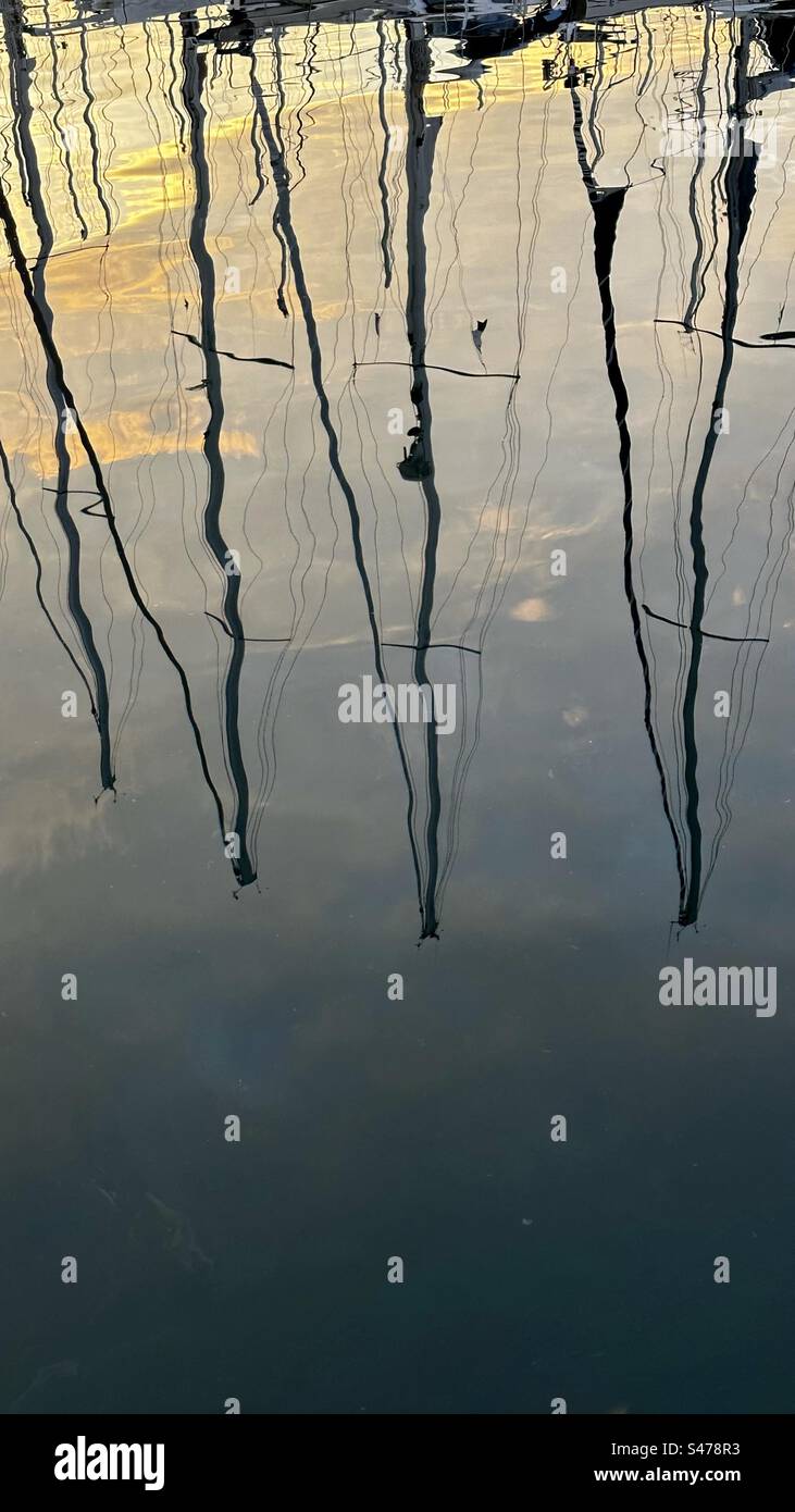 Reflection in sea boat hi-res stock photography and images - Alamy