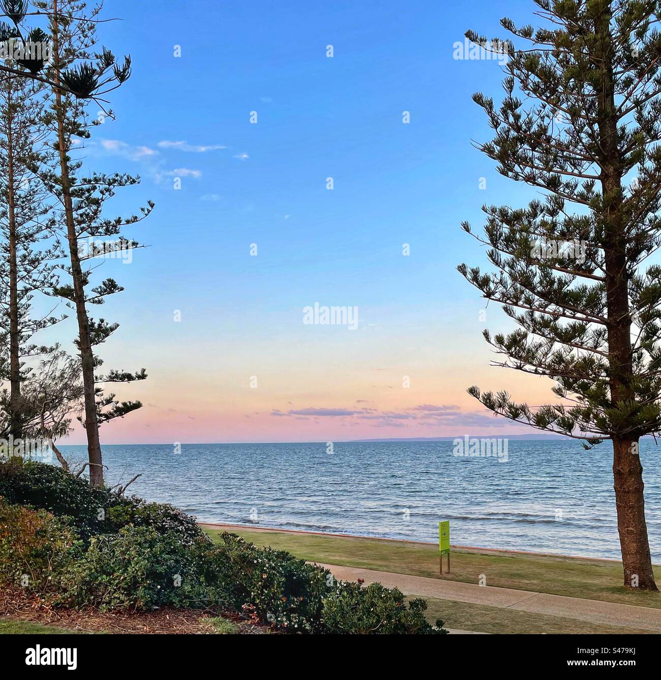 Pink coloured sunset hi-res stock photography and images - Alamy