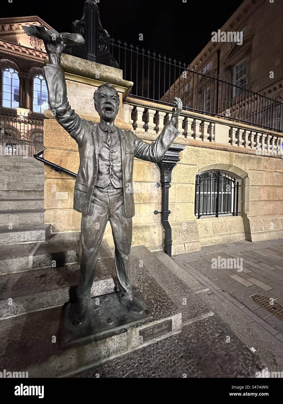 The Speaker statue by Gareth Knowles at Belfast Custom House Stock ...