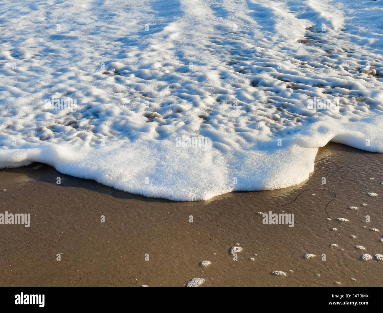 Close up wave on sandy smartphone stock photos and images - Alamy