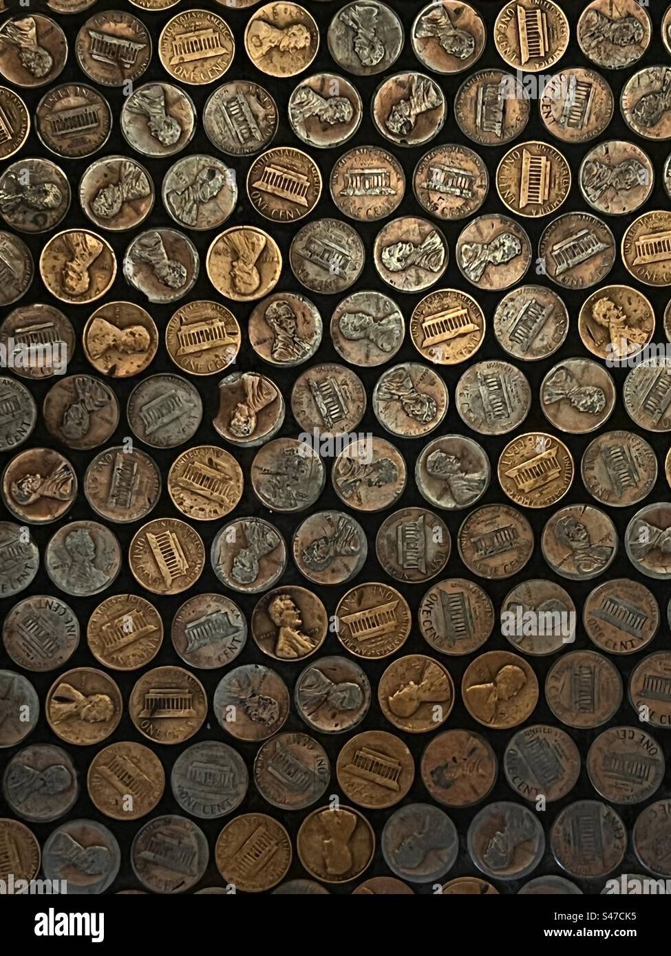 Floor made of pennies hi-res stock photography and images - Alamy