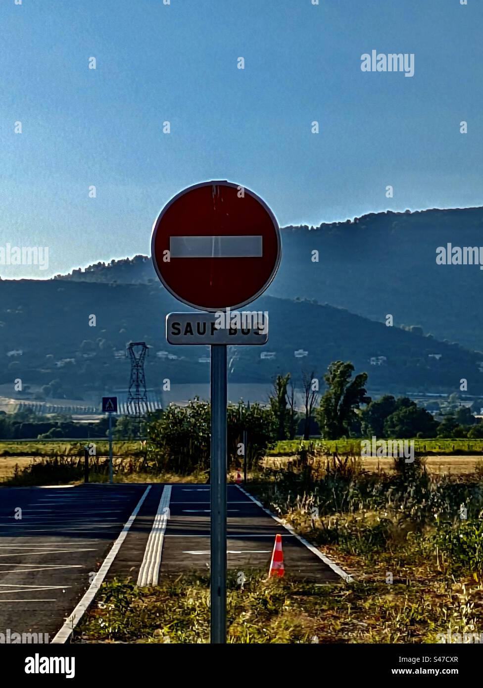 French no entry sign hi-res stock photography and images - Alamy