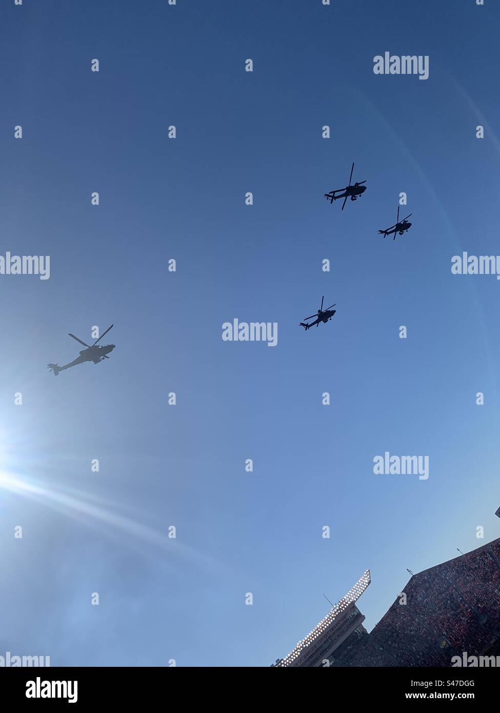 Nfl flyover hi-res stock photography and images - Alamy