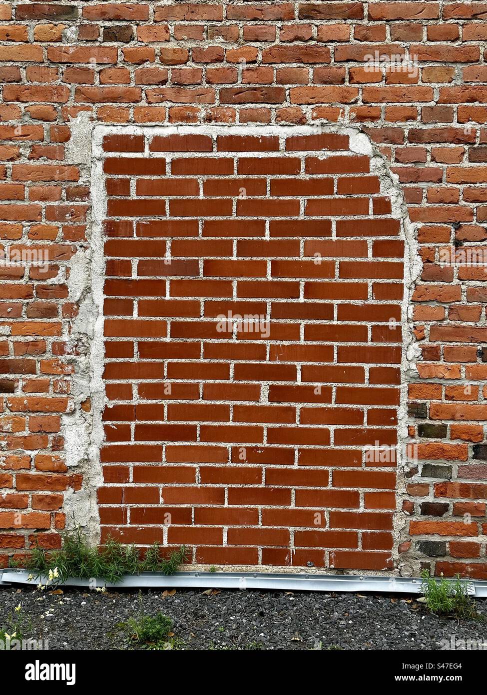 Bricked up door Stock Photo - Alamy