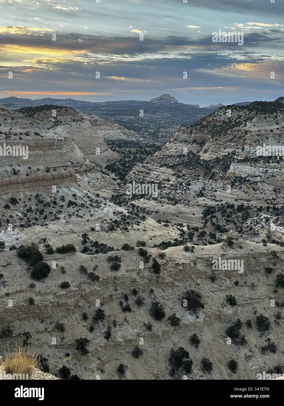 Desert valley view hi-res stock photography and images - Alamy