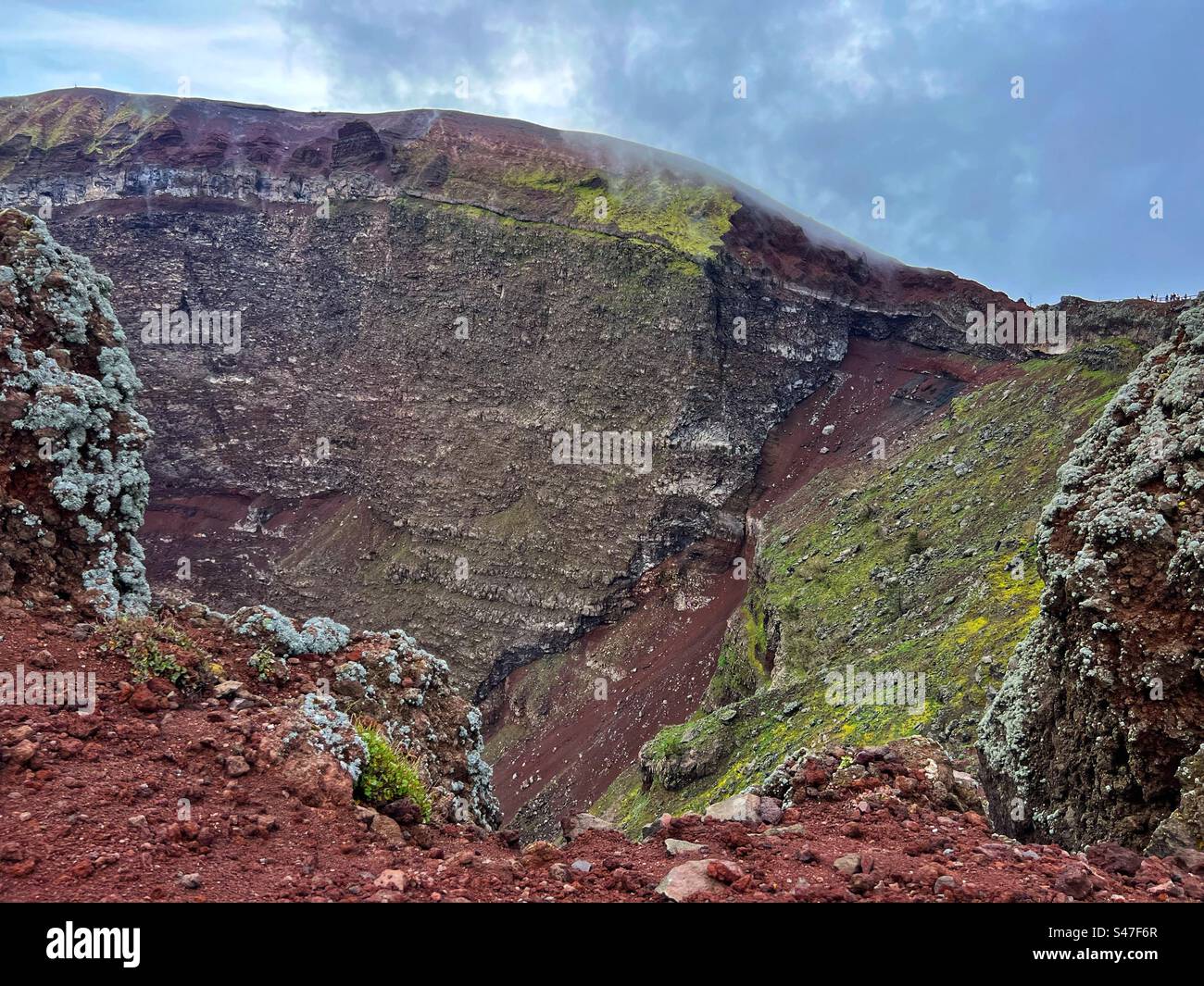 Crater of the mount vesuvius hi-res stock photography and images - Alamy