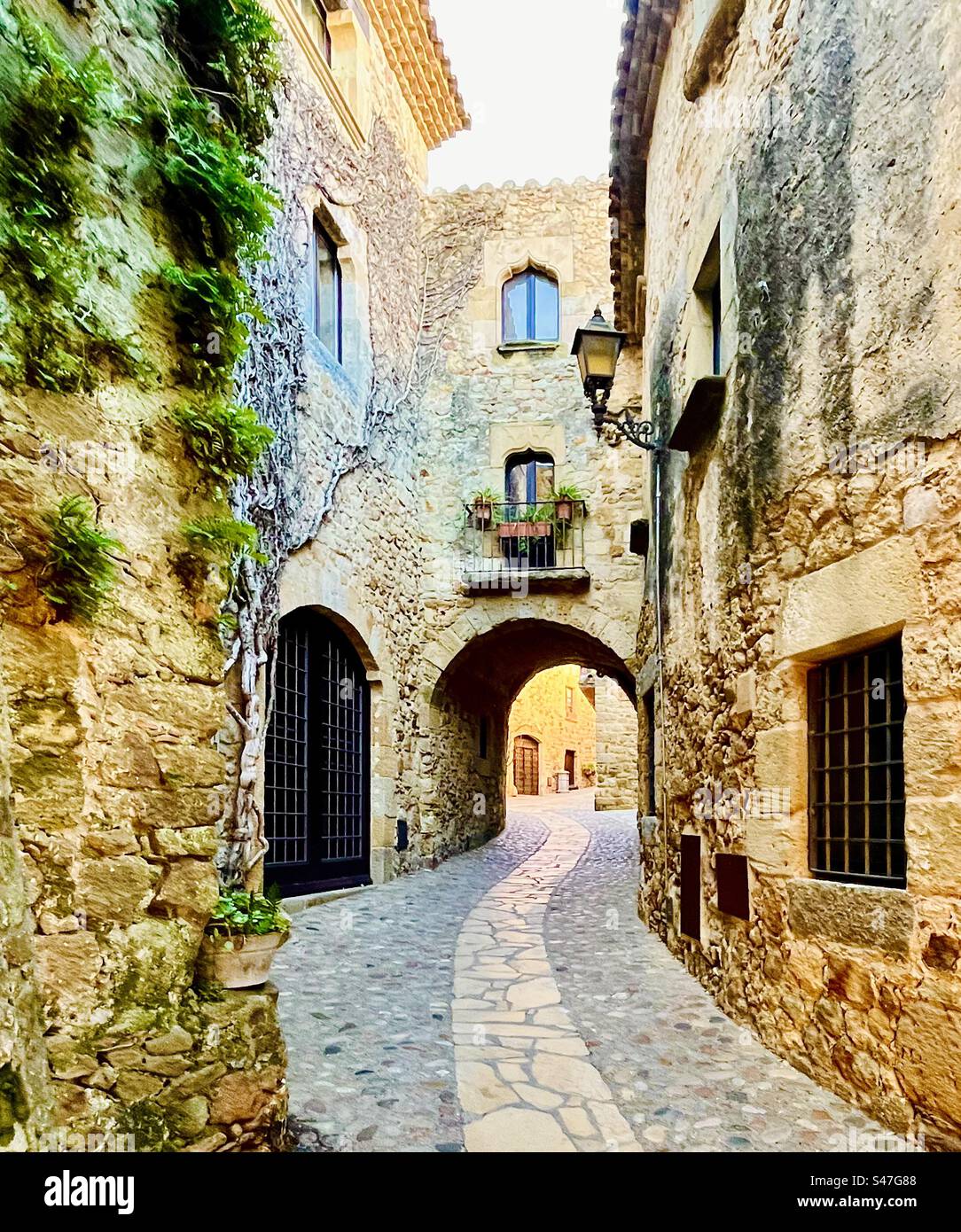 Pals medieval village hi-res stock photography and images - Alamy