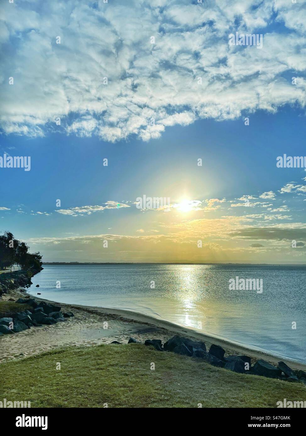 Down sunset hi-res stock photography and images - Alamy
