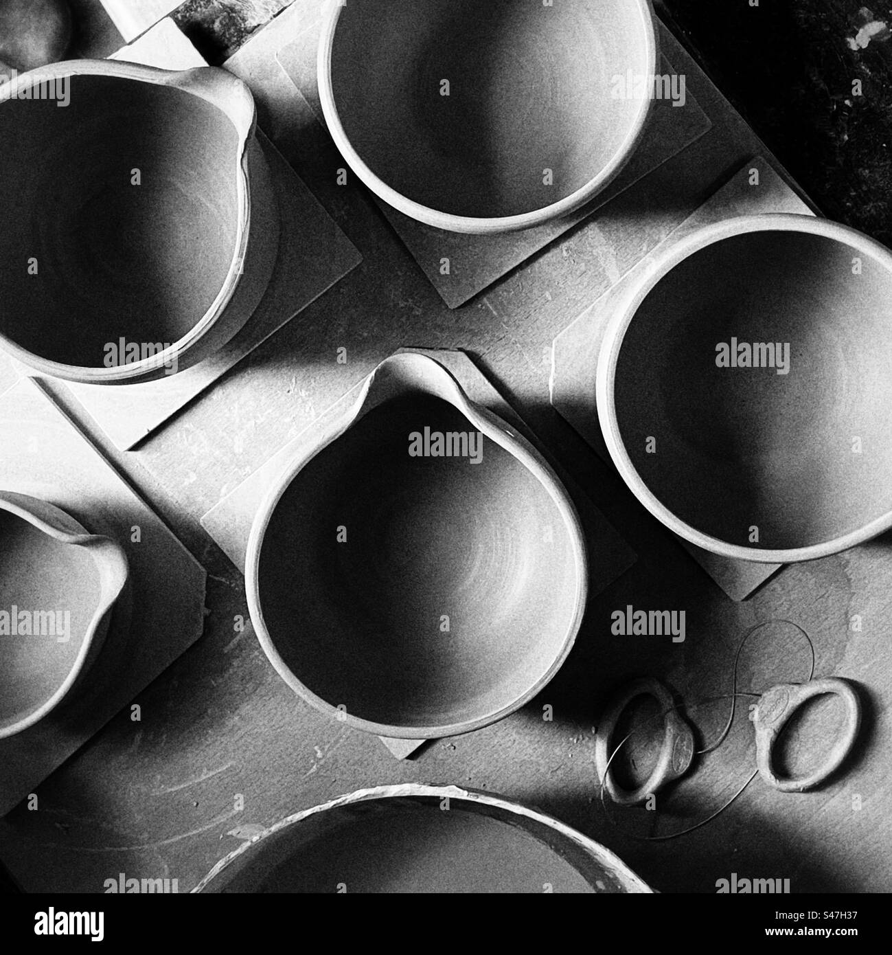 Pottery pouring hi-res stock photography and images - Alamy