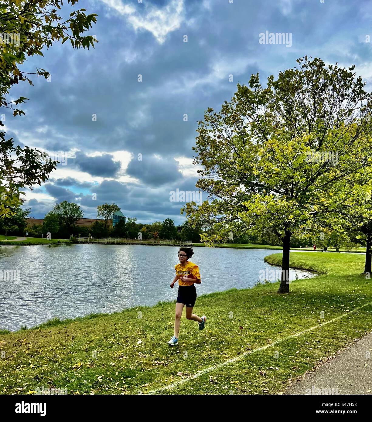 Running a race hi-res stock photography and images - Alamy