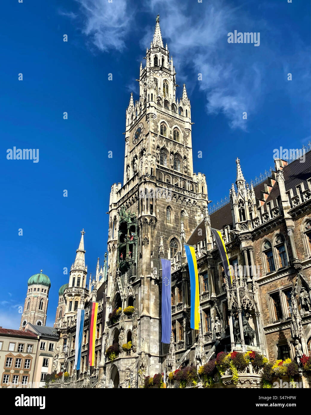 Arquitectura munich marienplatz hi-res stock photography and images - Alamy