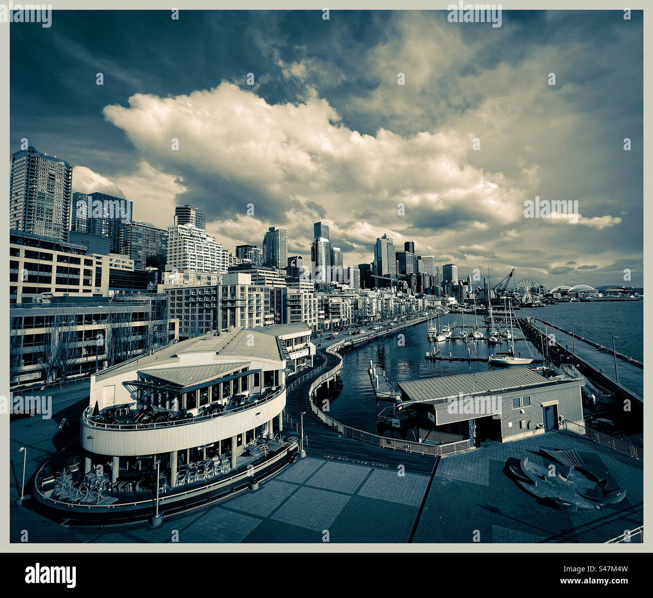 Seattle waterfront downtown city hi-res stock photography and images ...