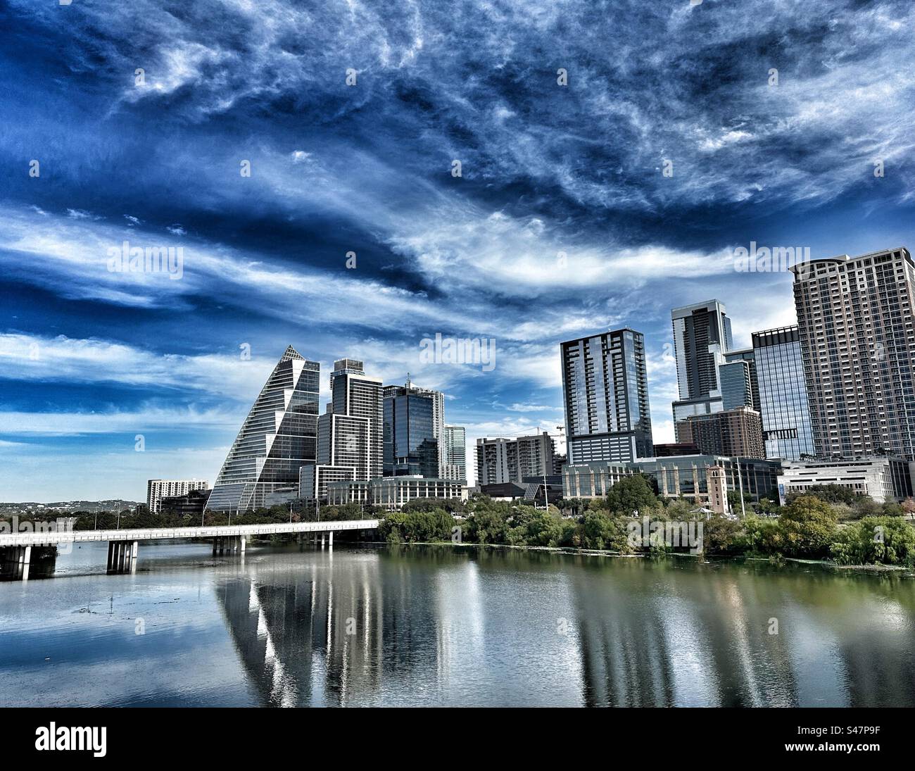 Dramatic skyline of Austin Texas with Ladybird Lake Stock Photo - Alamy