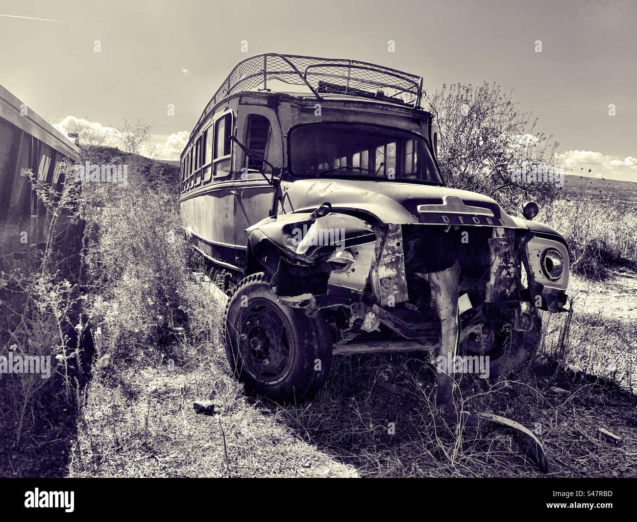 Vintage school bus hi-res stock photography and images - Alamy