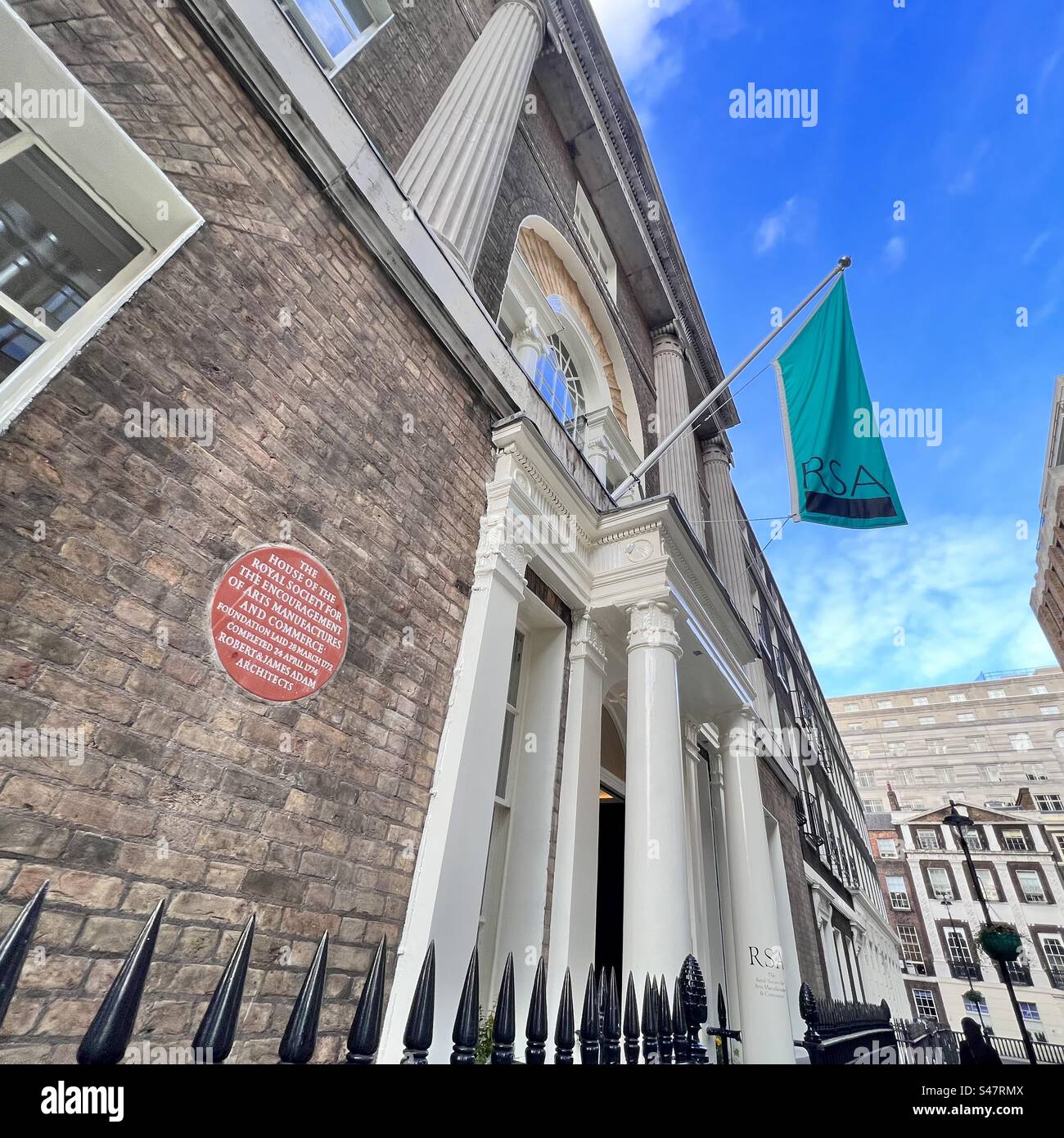 The society arts hi-res stock photography and images - Alamy