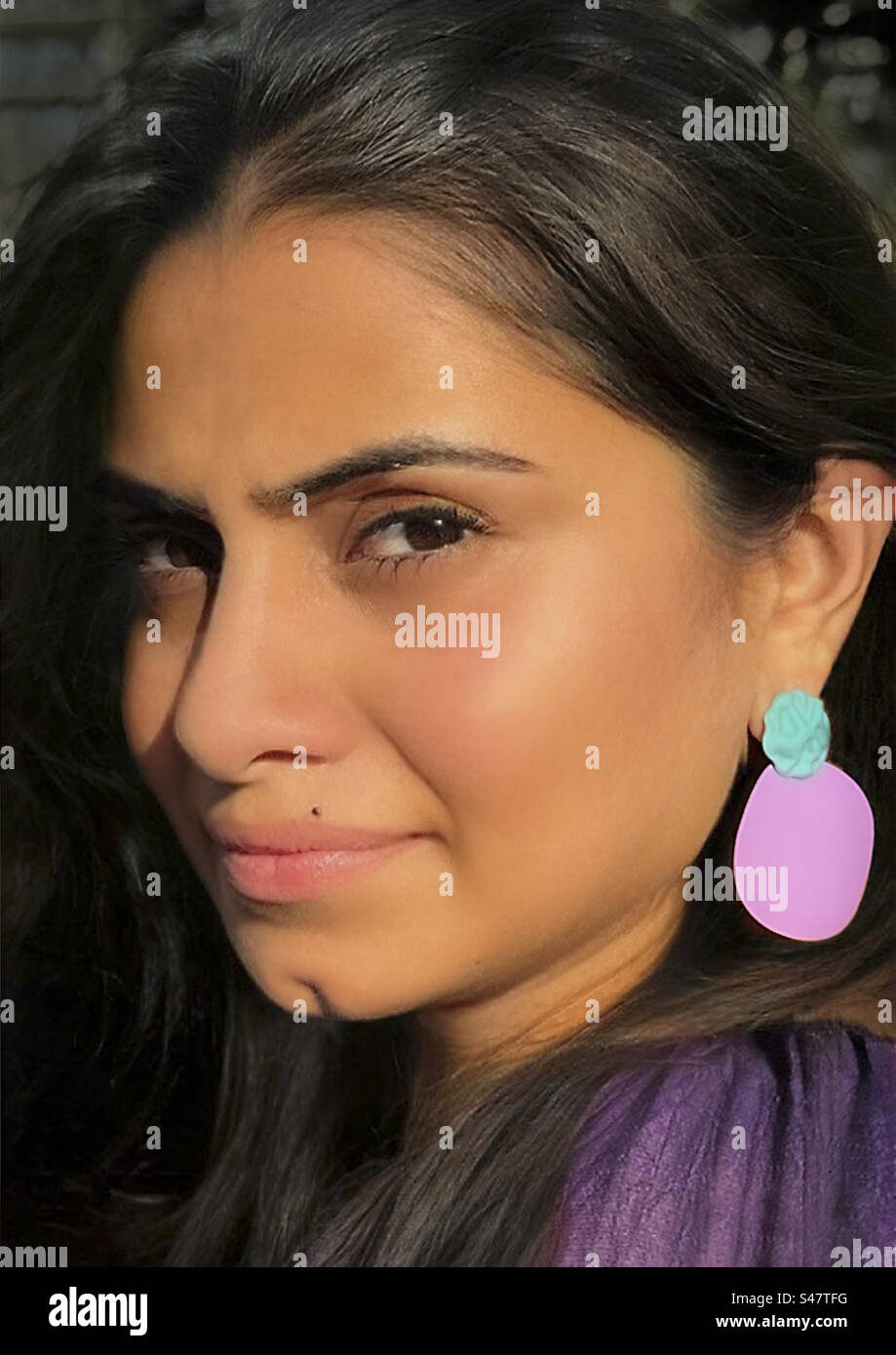 Dimple chin hi-res stock photography and images - Alamy