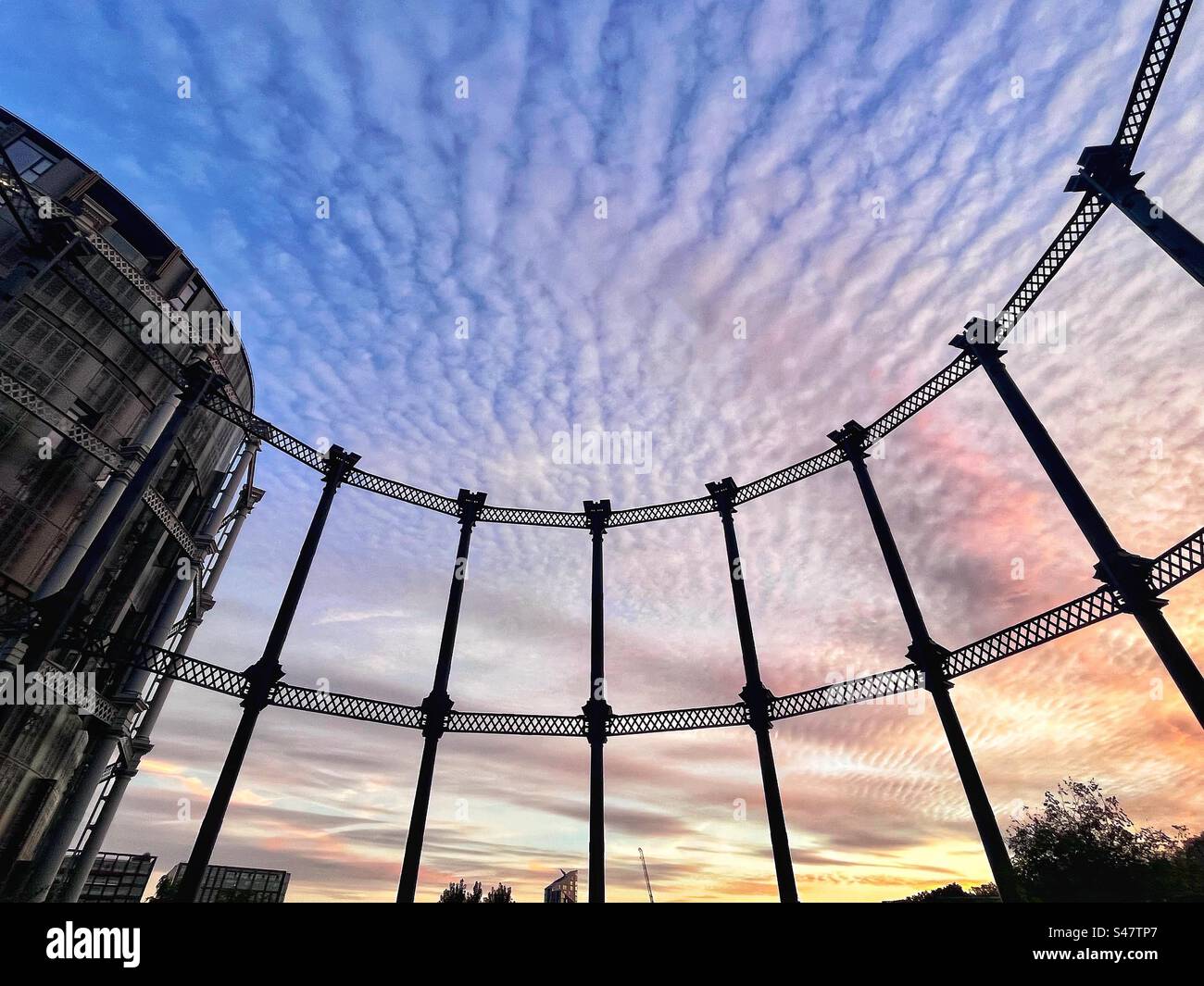 Grade ii listed structure smartphone stock photos and images - Alamy