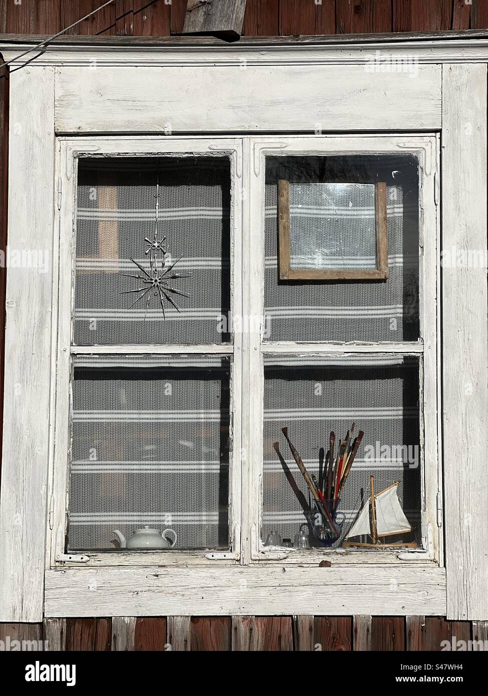 Old window house hi-res stock photography and images - Alamy