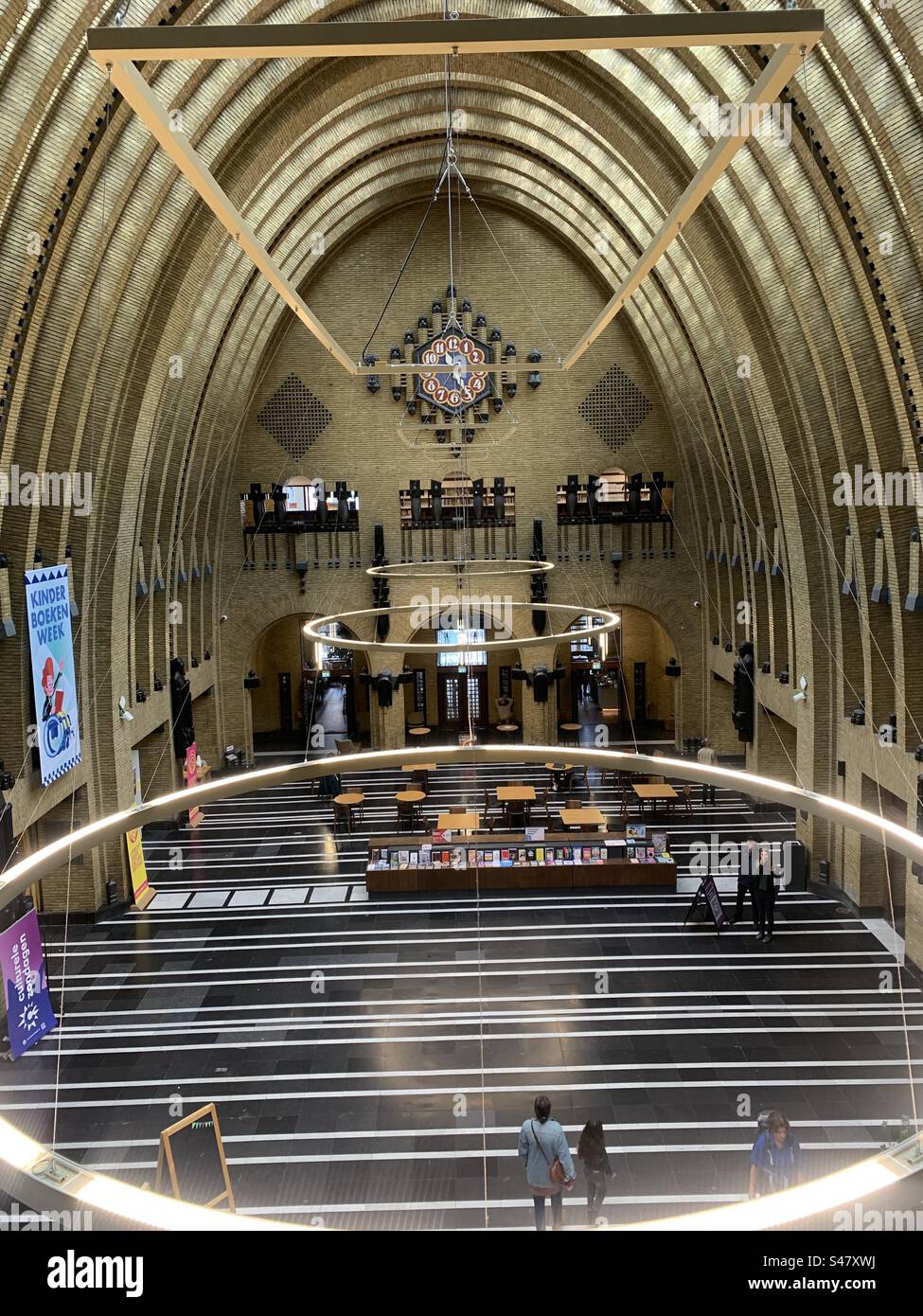 Library architecture interior hi-res stock photography and images - Alamy