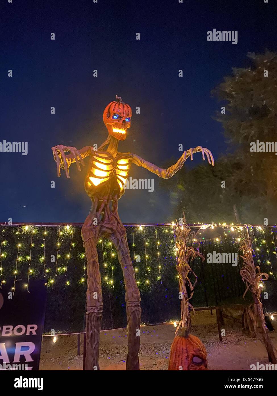 Lights maze hi-res stock photography and images - Alamy