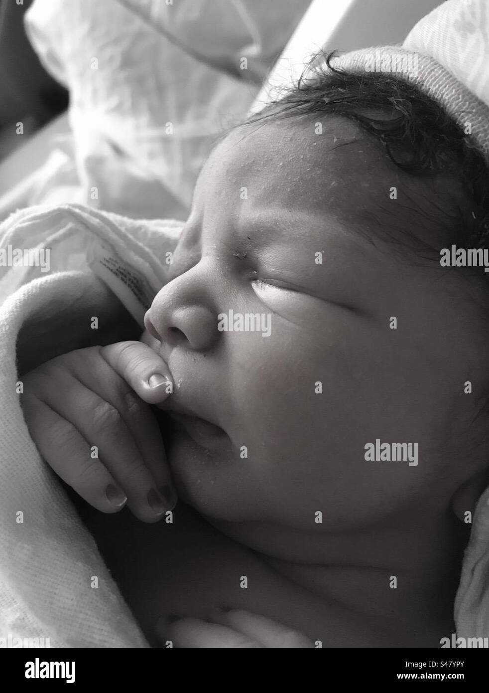 Newborn baby boy hospital hi-res stock photography and images - Alamy