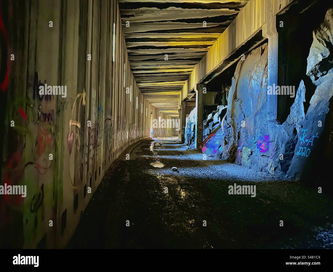 Donner pass railroad tunnels hi-res stock photography and images - Alamy