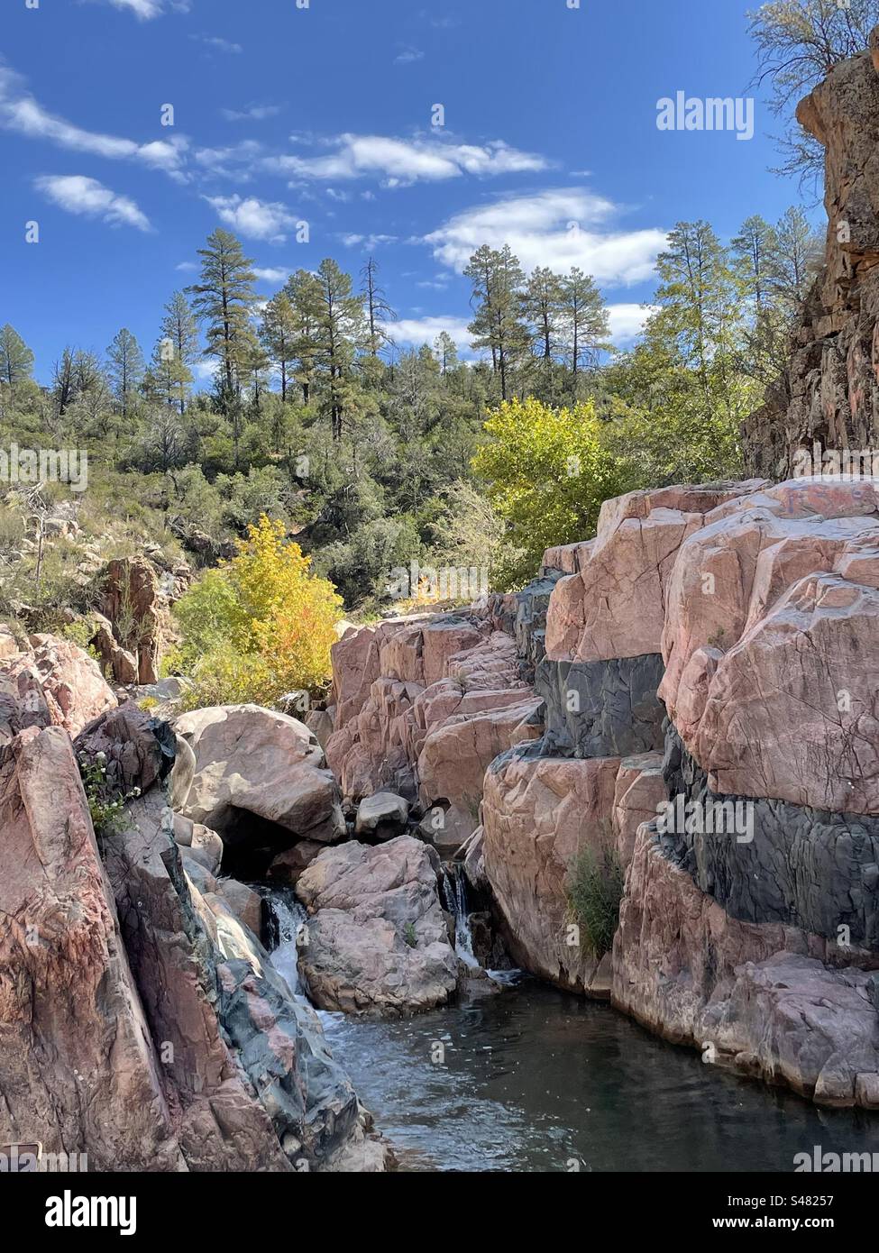 Pink granite rock hi-res stock photography and images - Alamy
