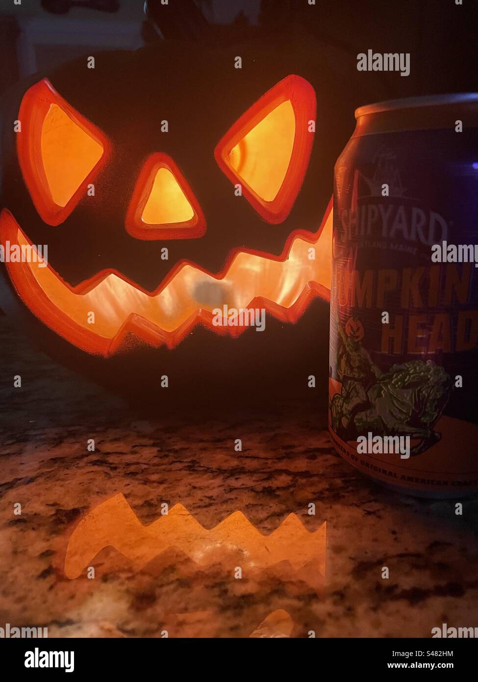 Sit back and hi-res stock photography and images - Alamy