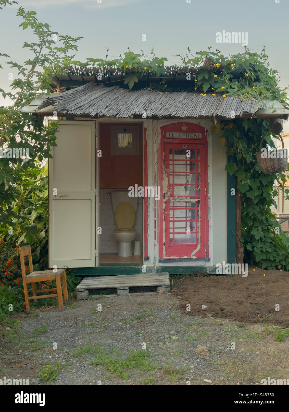 Open air toilet hi-res stock photography and images - Alamy