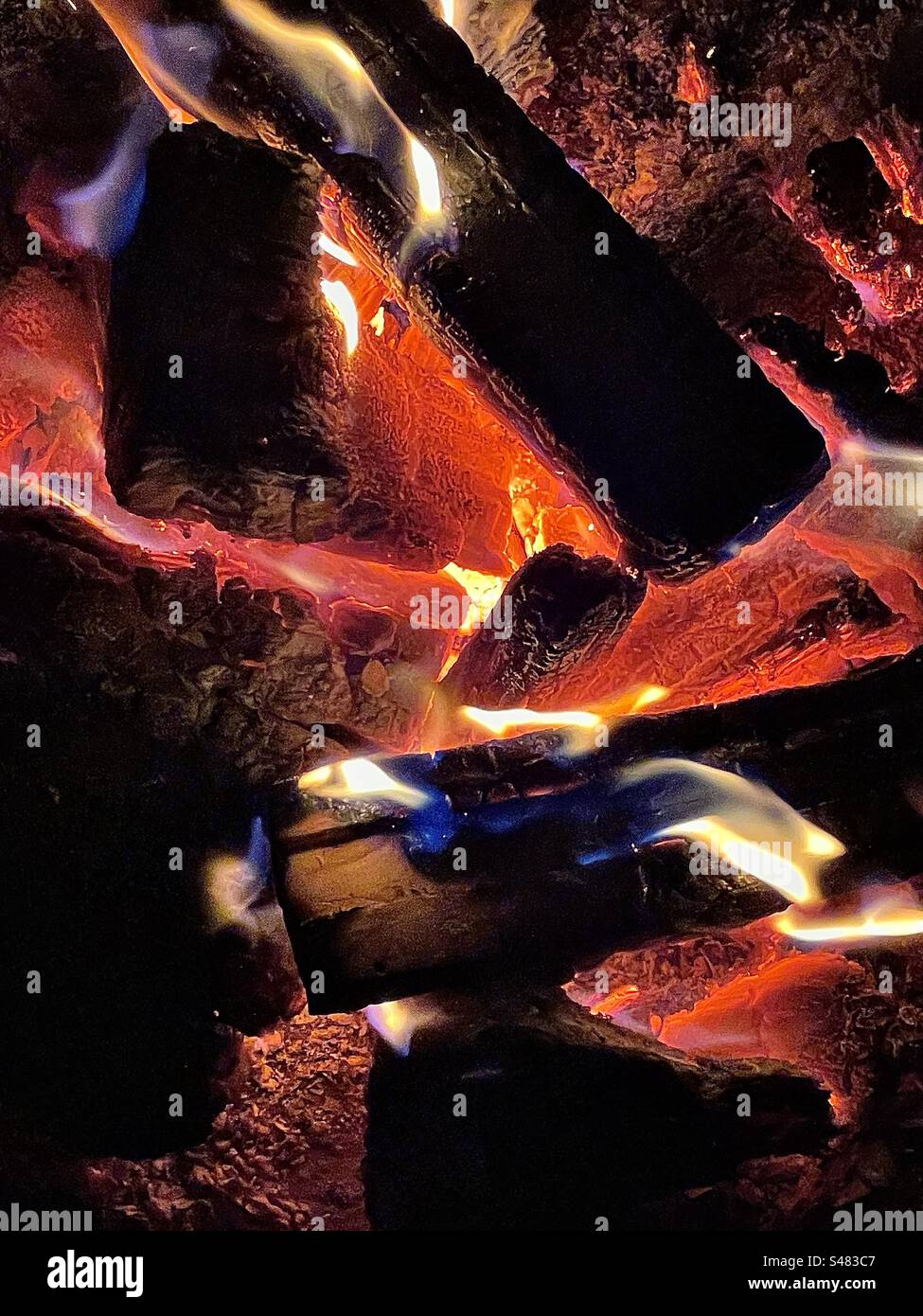 Fire pits hi-res stock photography and images - Alamy