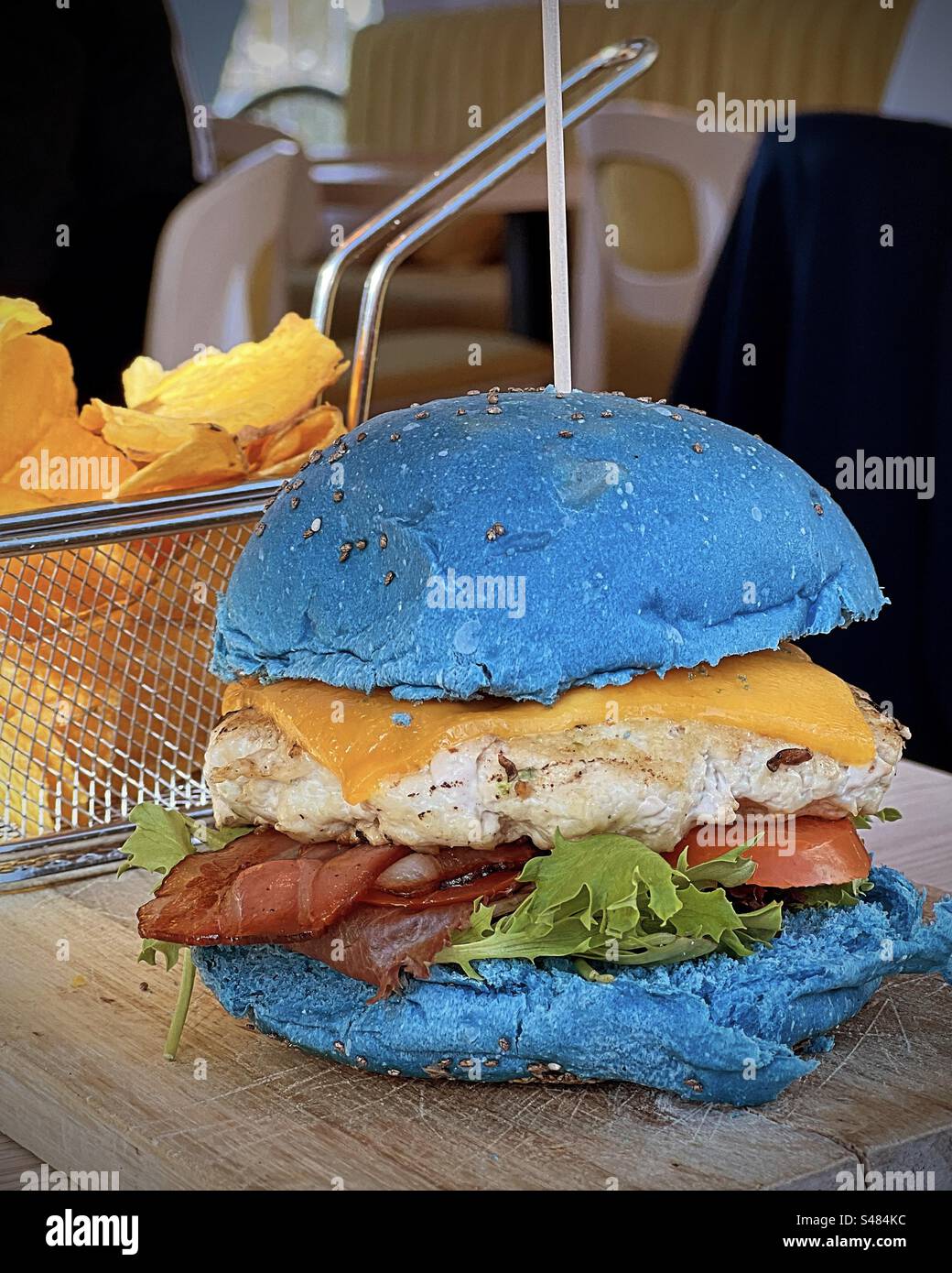 Chicken colour hi-res stock photography and images - Alamy