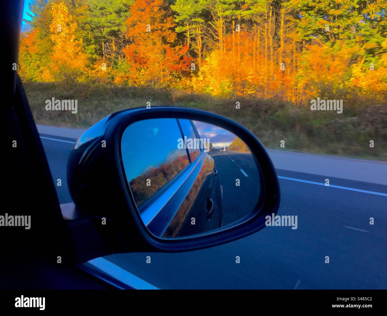 Driving in autumn hi-res stock photography and images - Alamy