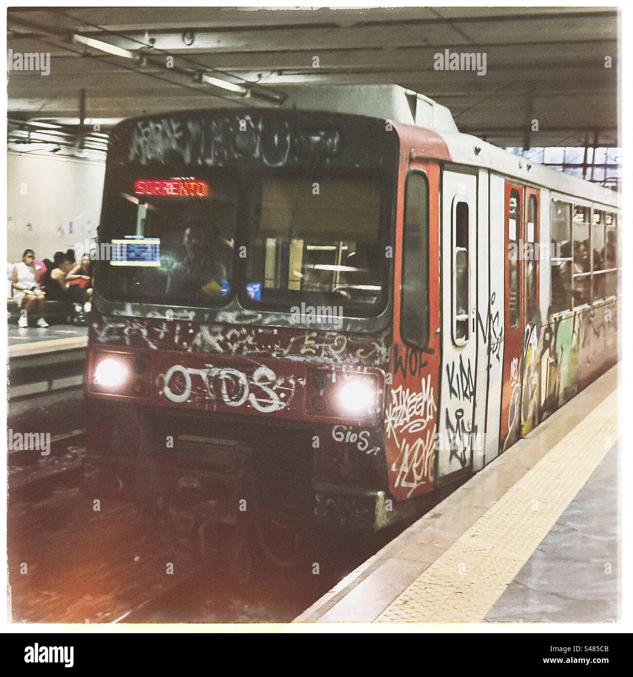 Napoli train station hi-res stock photography and images - Alamy
