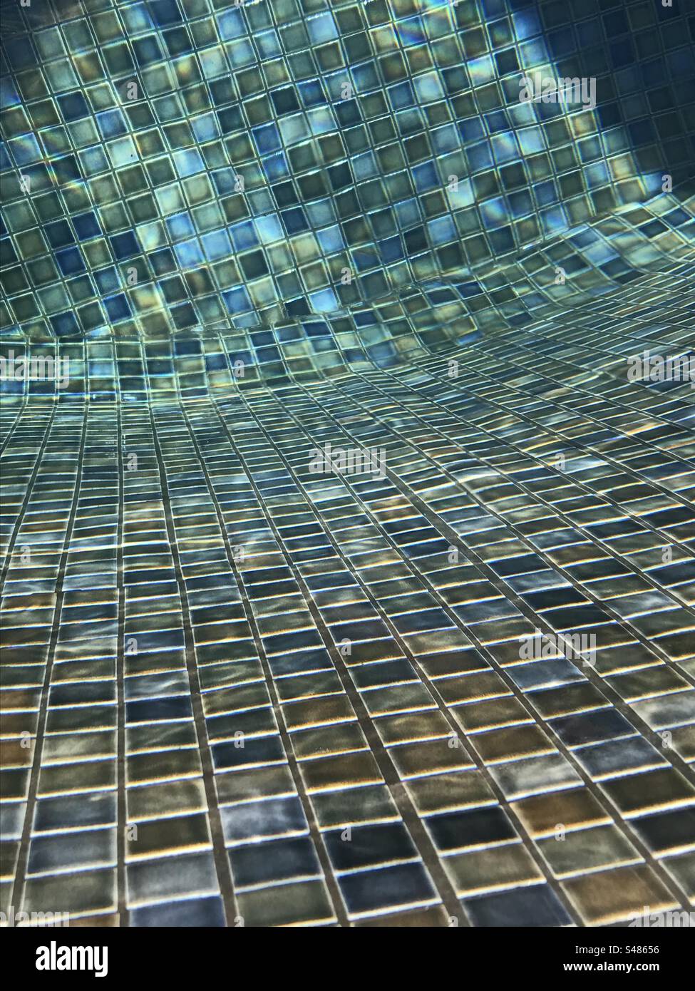 Turquoise pool water hi-res stock photography and images - Alamy