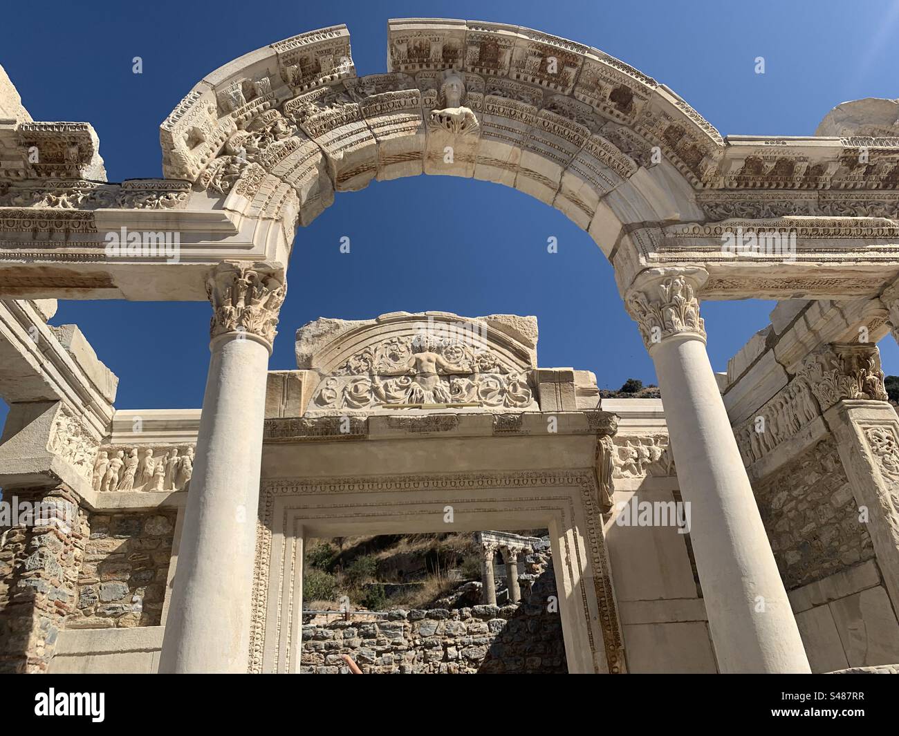 Ancient archway hi-res stock photography and images - Alamy