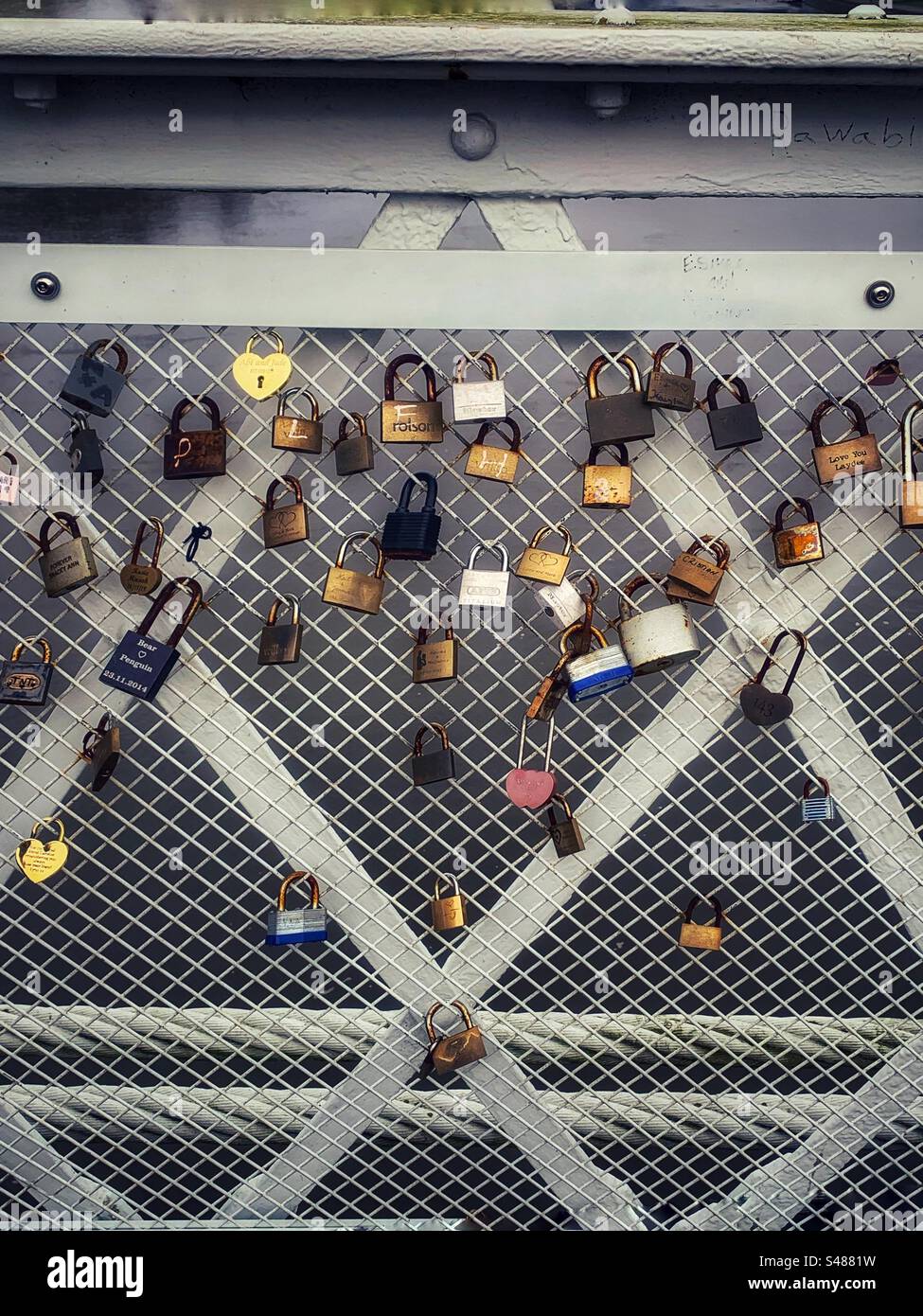 Bridge full of padlocks hi-res stock photography and images - Alamy