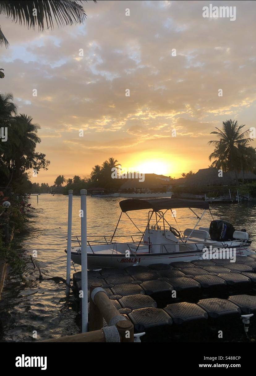 Beautiful sea side hi-res stock photography and images - Alamy