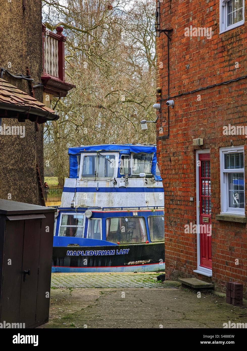 Folly bridge oxford hi-res stock photography and images - Alamy