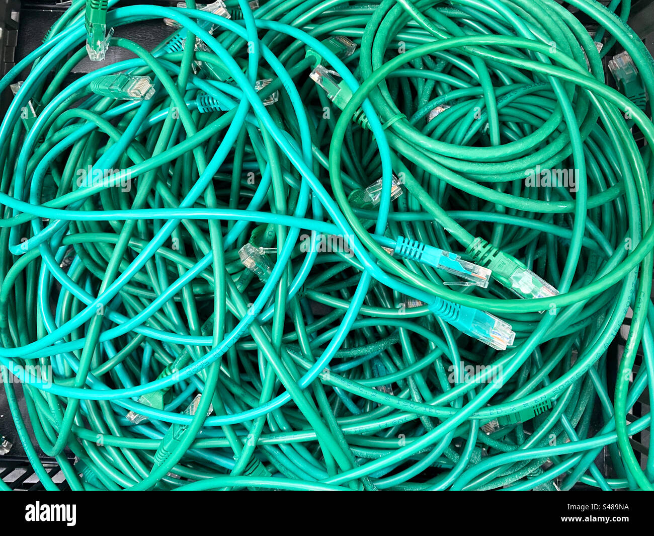 Pile cables hi-res stock photography and images - Alamy