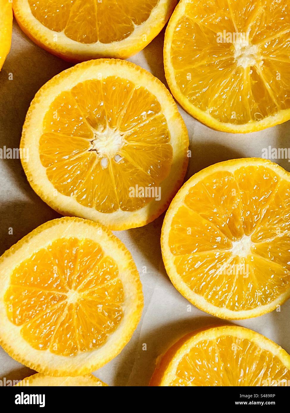 Tray of oranges hi-res stock photography and images - Alamy