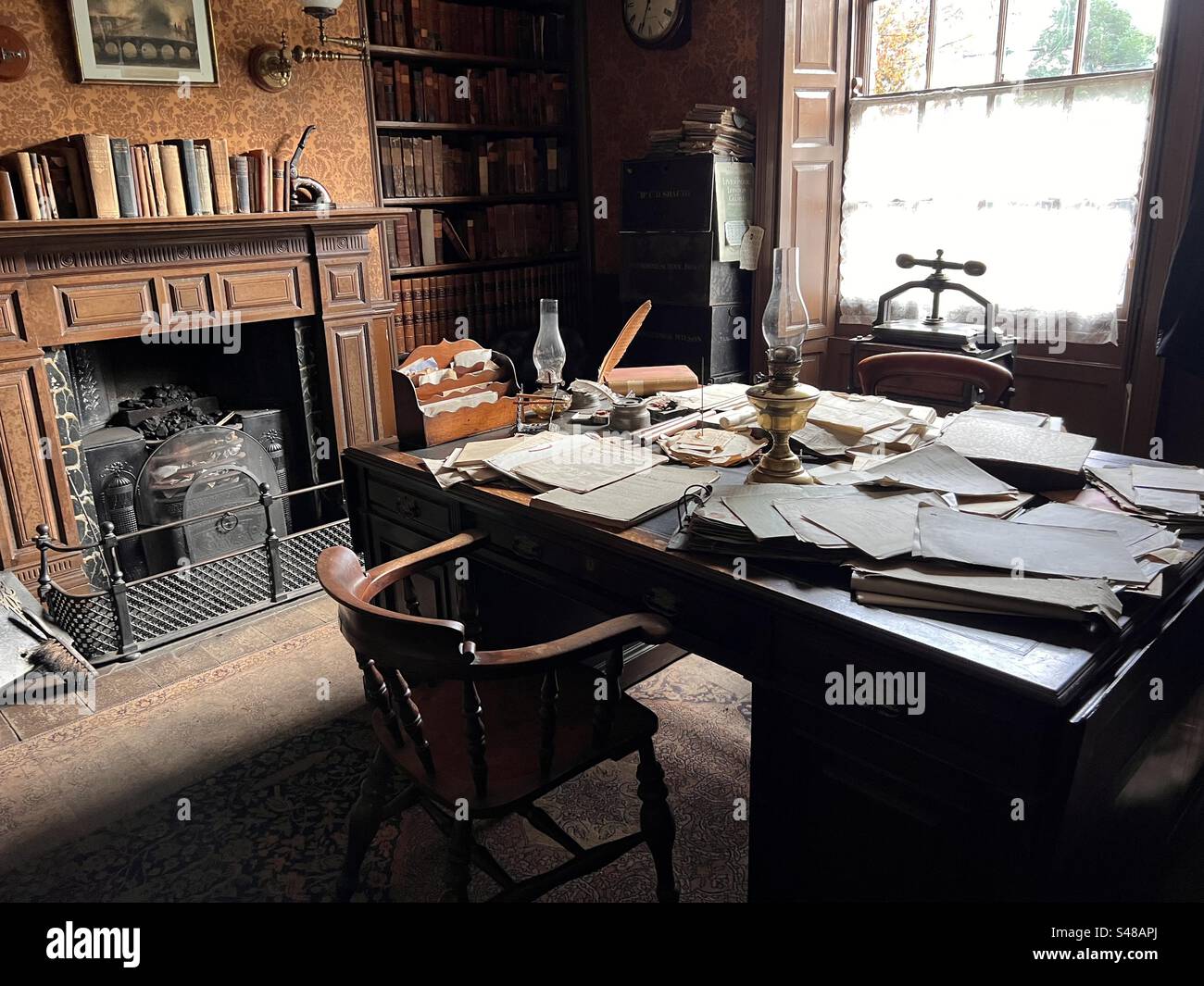Victorian office hi-res stock photography and images - Alamy